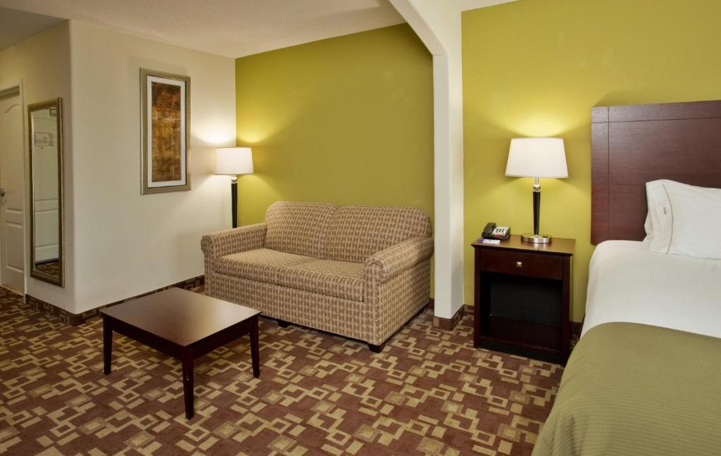 HOLIDAY INN EXPRESS & SUITES FOR SALE (KANMO-RF6117) - Southeast ...
